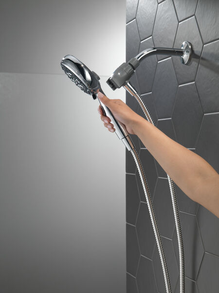 6-Setting SureDock® Magnetic Hand Shower in Chrome 75609 | Delta Faucet