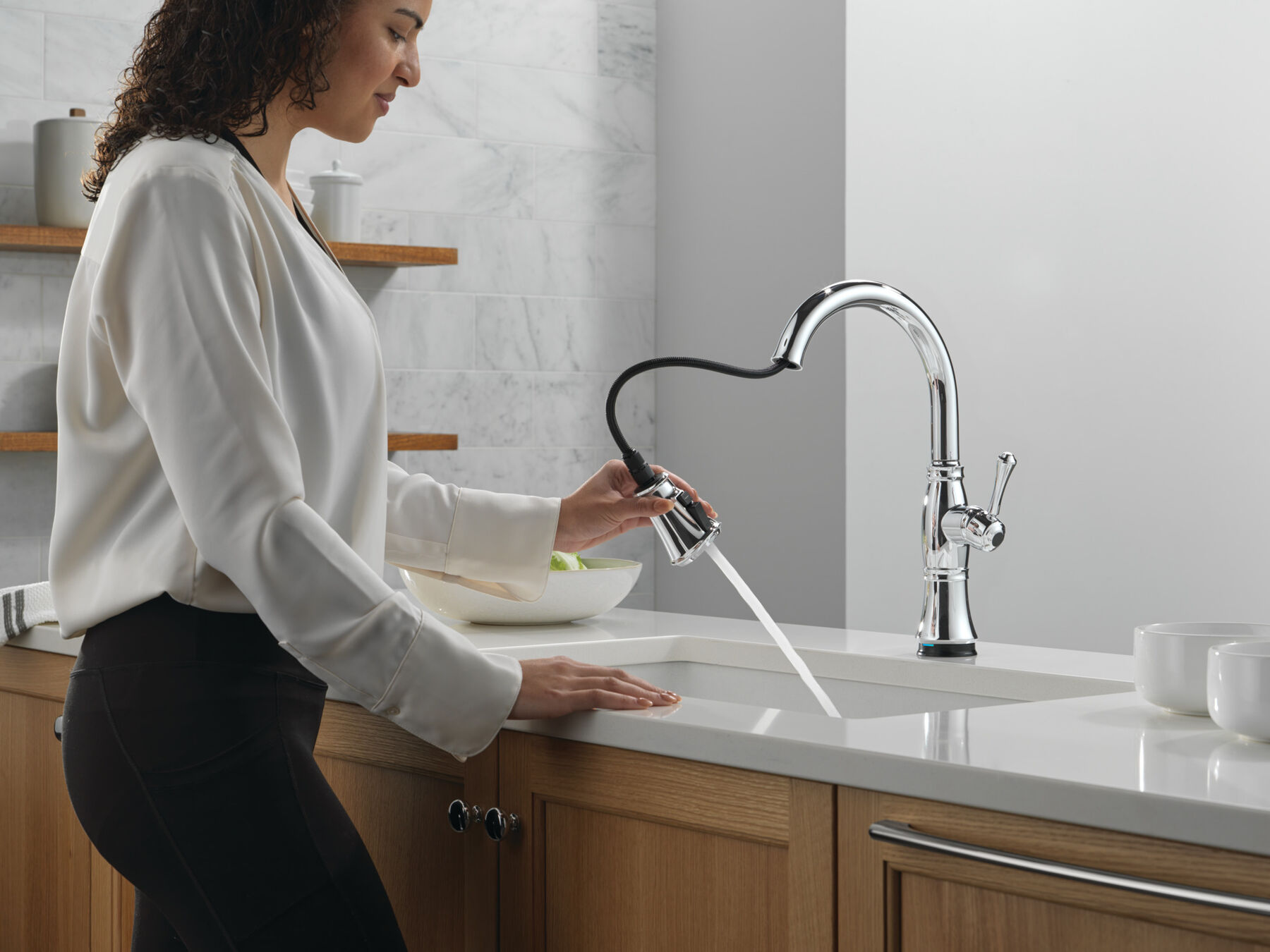 Touch2O® Technology Kitchen Faucet with Touchless Technology in ...