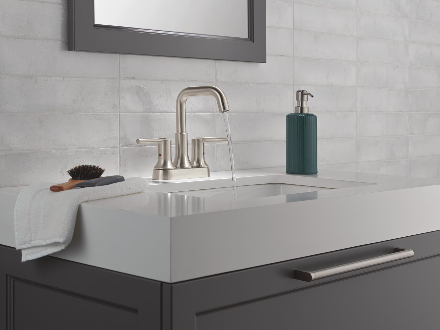 Centerset Bathroom Faucet in Stainless 2554-SSMPU-DST | Delta Faucet