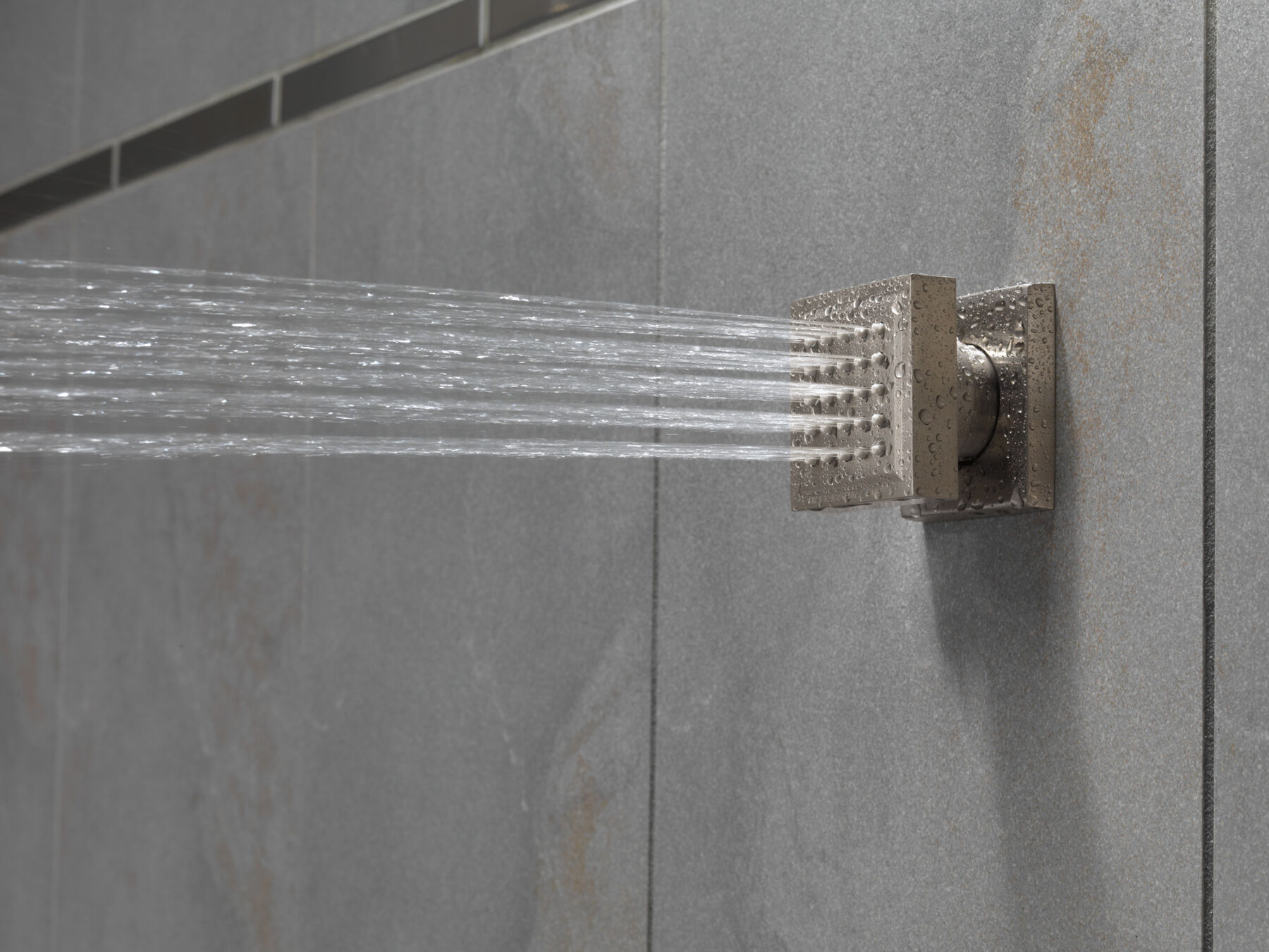 Surface Mount Body Spray in Lumicoat® Stainless 50150-SS-PR | Delta Faucet