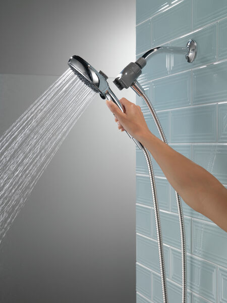6-Setting SureDock® Magnetic Hand Shower in Chrome 75689 | Delta Faucet
