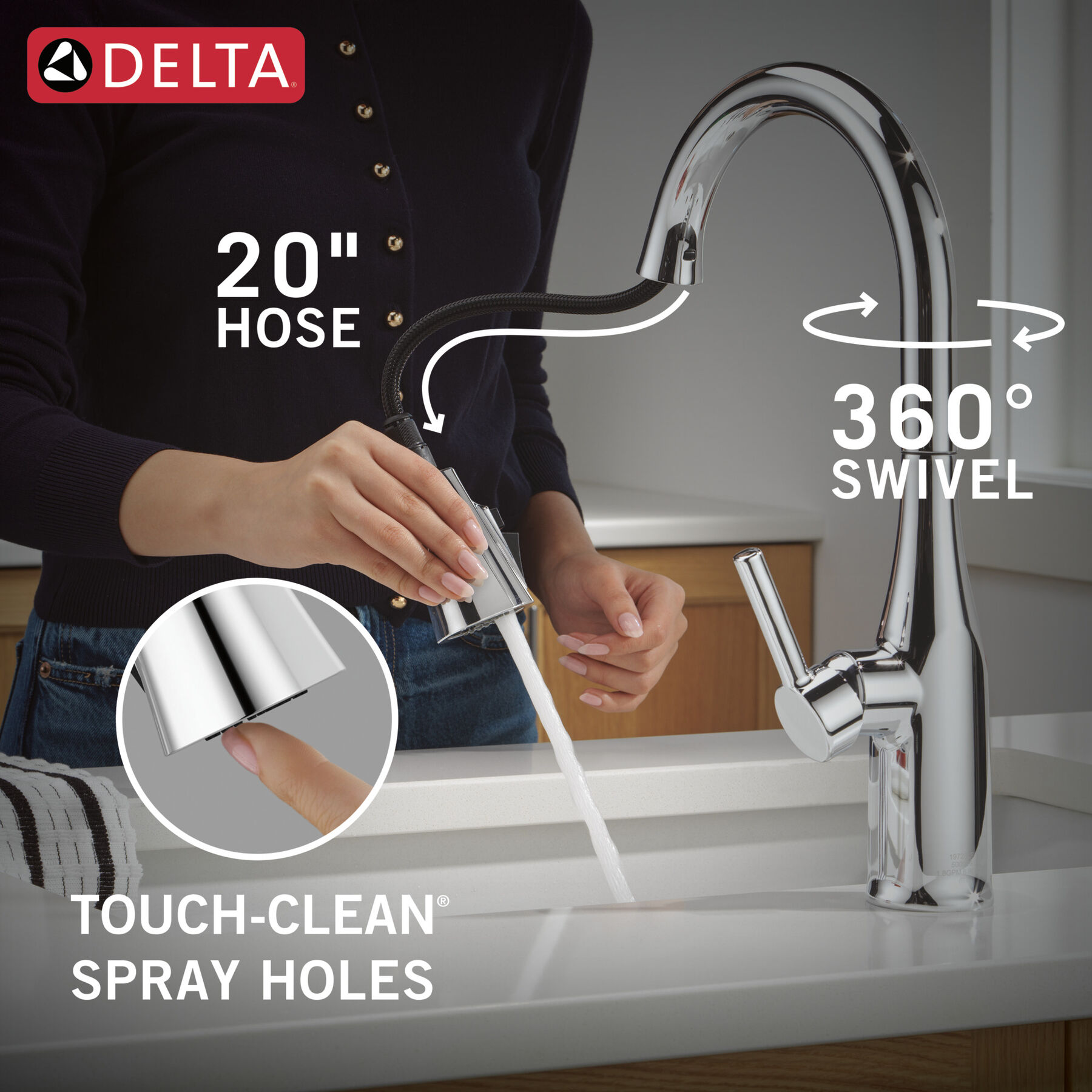 Single Handle Pull-Down Kitchen Faucet in Chrome 19728LF | Delta Faucet