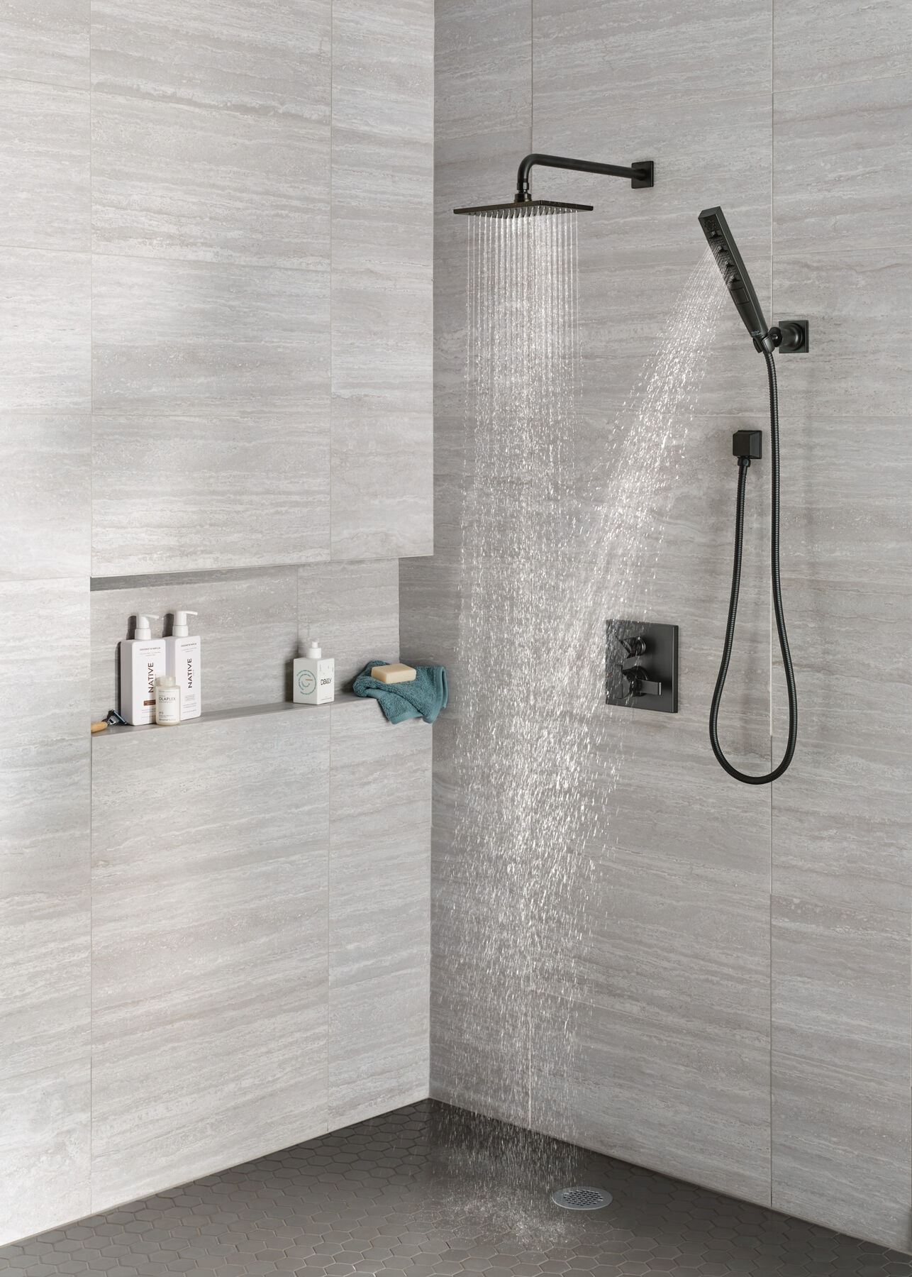 16" Shower Arm in Matte Black RP46870BL | Delta Faucet