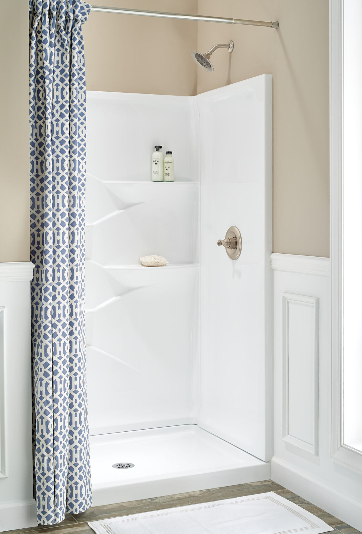 48" x 34" Shower Wall Set in High Gloss White B67311-4834-WH | Delta Faucet