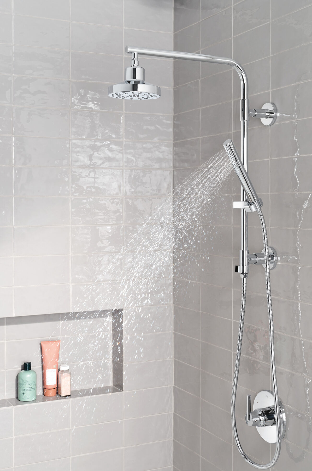 Emerge® 18" Round Shower Column in Lumicoat® Chrome 58810-PR | Delta Faucet