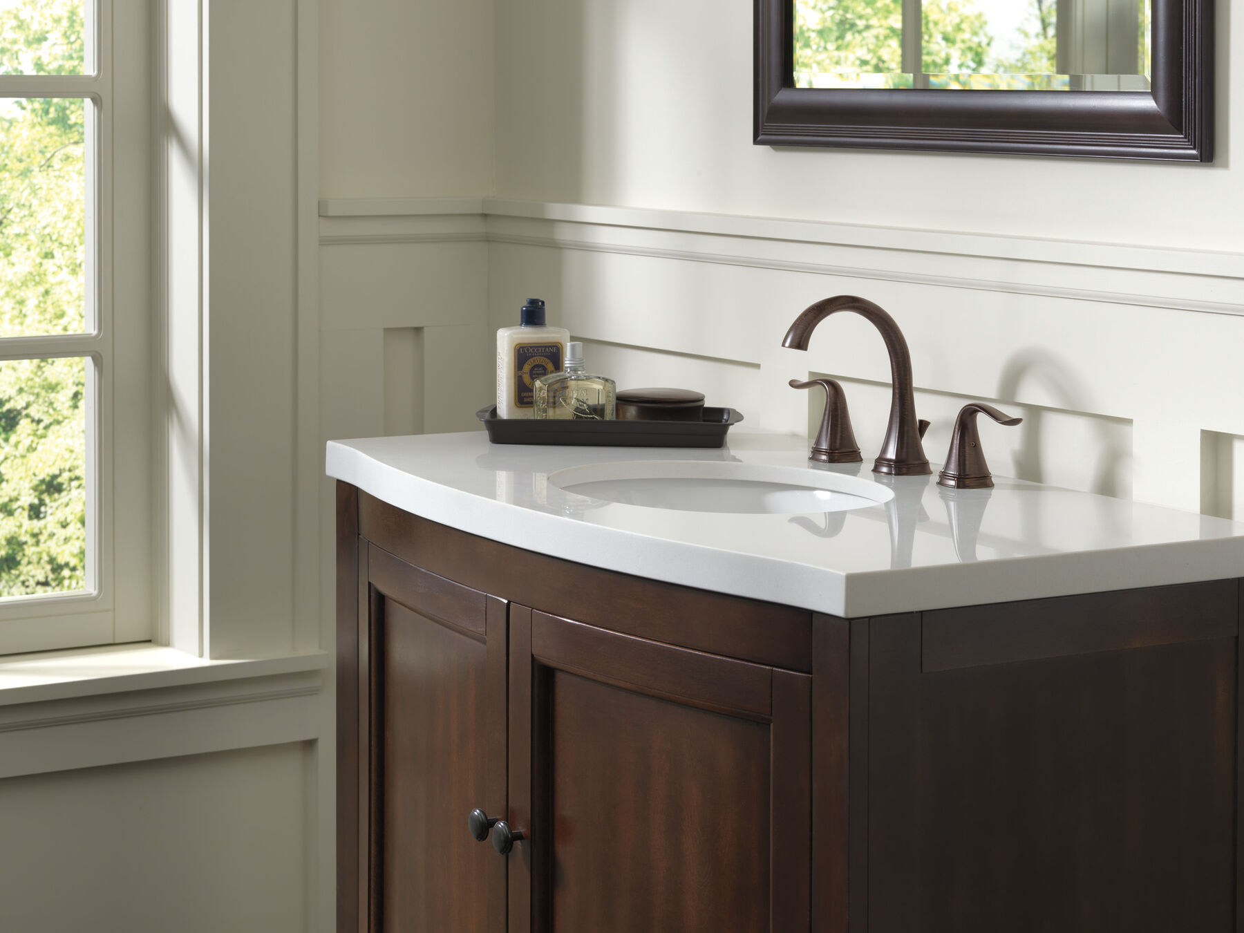 Two Handle Widespread Lavatory Faucet in Venetian Bronze 35705LF-RB | Delta Faucet