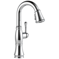 Single Handle Kitchen Faucet with Spray in Chrome 4297-DST | Delta Faucet