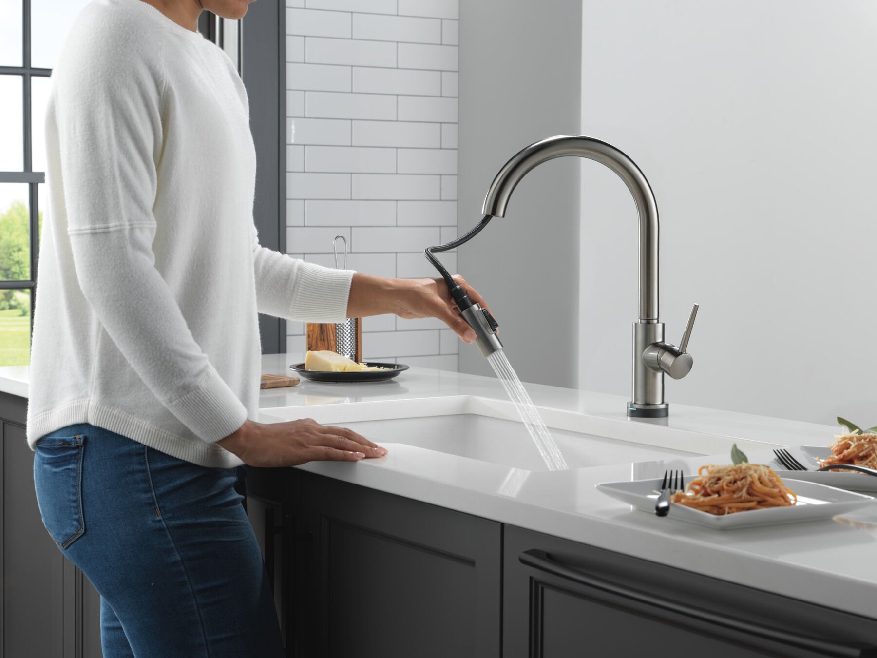 Touch2O with Touchless and VoiceIQ® Technology Single Handle Pull-Down ...