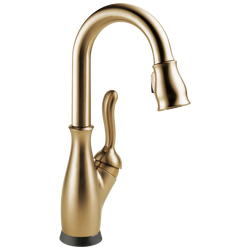 Single Handle Pull-Down Kitchen Faucet with Touch2O® Technology in ...