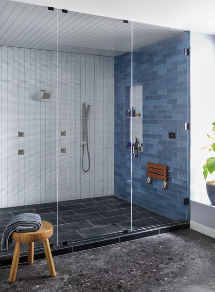 HydraChoice® Square Body Spray Trim in Lumicoat® Black Stainless T50210 ...