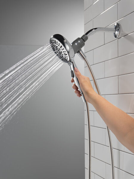 6-Setting SureDock® Magnetic Hand Shower in Chrome 75644 | Delta Faucet