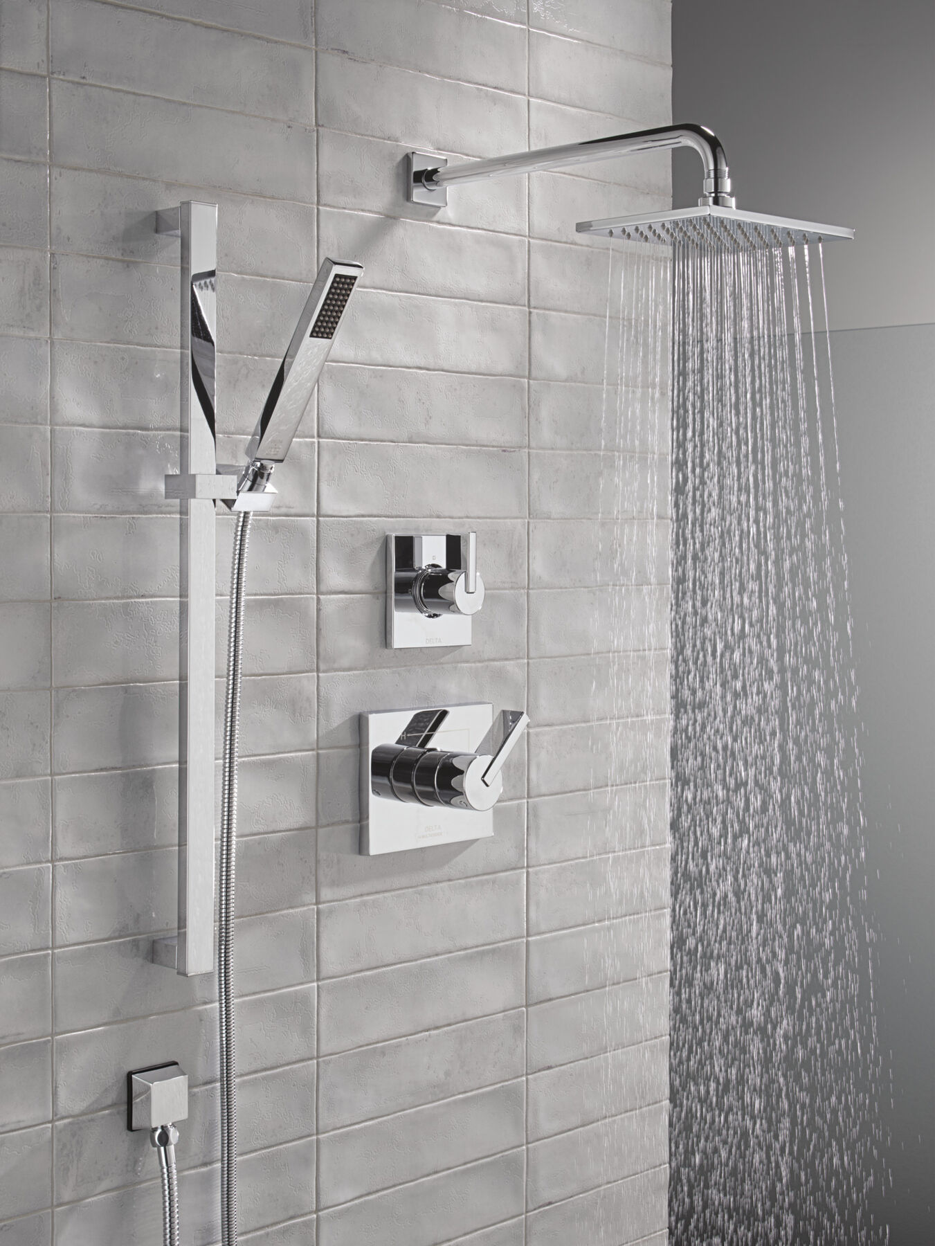 3-Function Custom Shower Bundle in Chrome FVS6-VO2101 | Delta Faucet