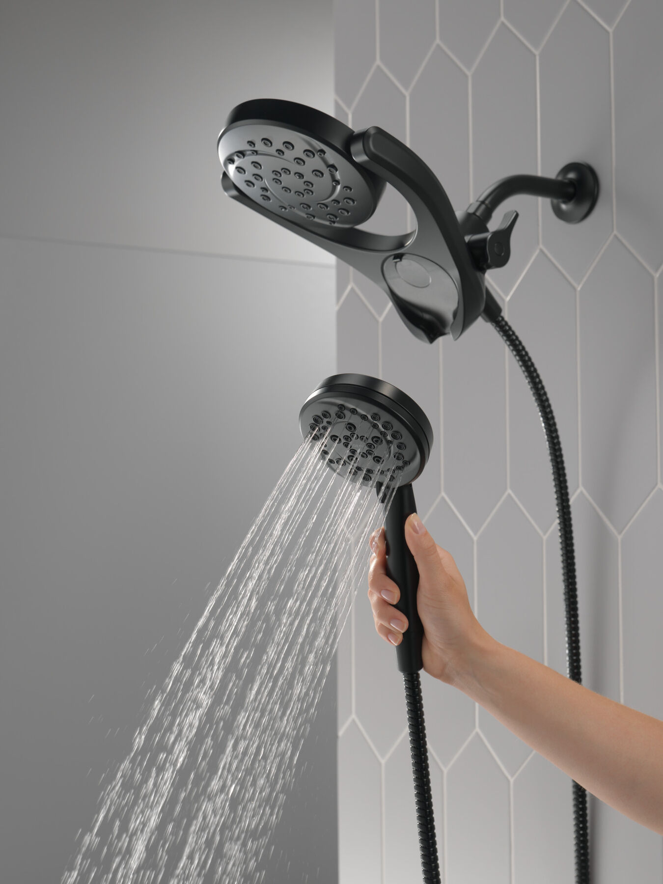 HydroRain® 4-Setting Two-in-One Shower Head in Matte Black 75699BL ...