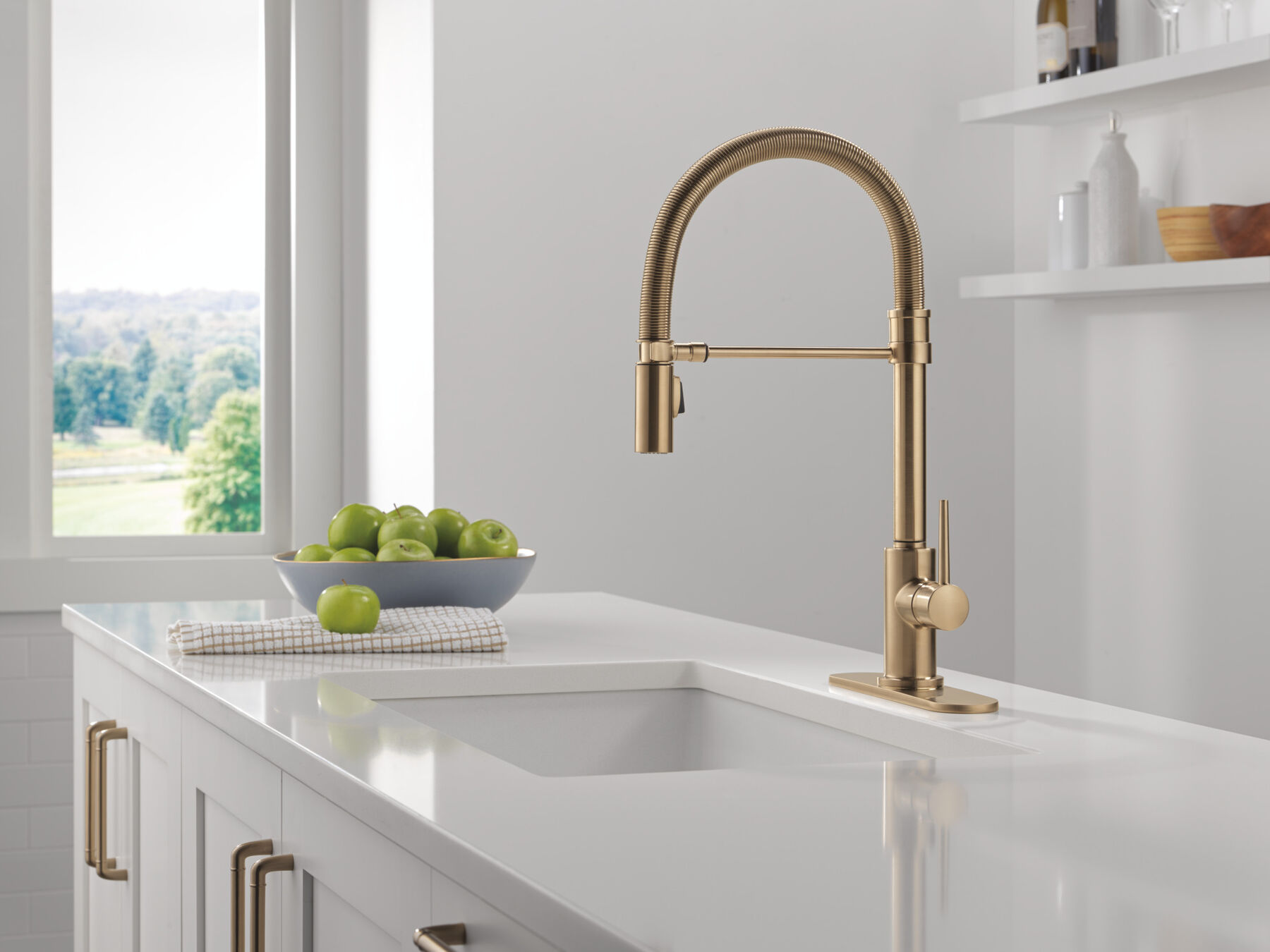 Single-Handle Pull-Down Spring Kitchen Faucet in Champagne Bronze 9659 ...
