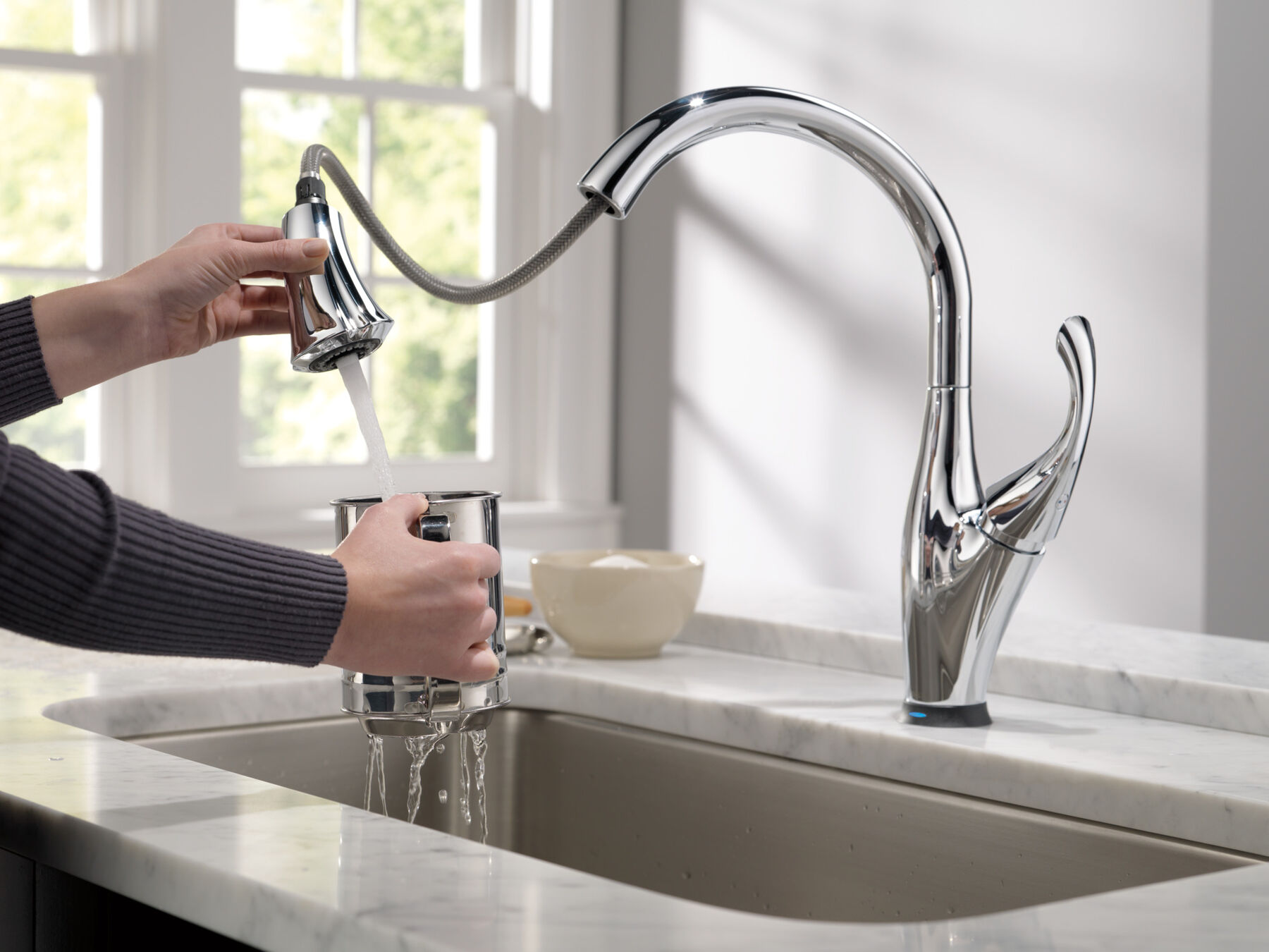 Single Handle Pull-Down Kitchen Faucet with Touch2O® Technology and ...