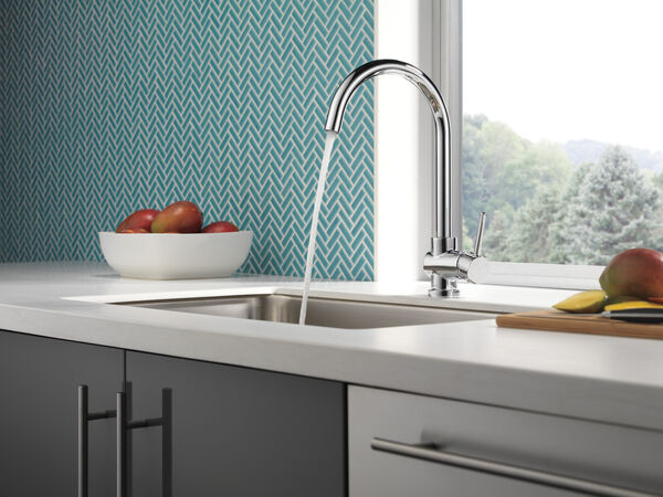 Single Handle Kitchen Faucet in Chrome 1191LF | Delta Faucet