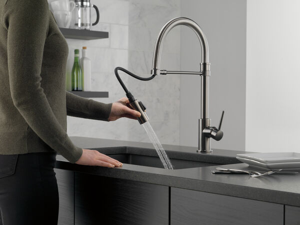 Pull-Down Kitchen Faucet 1L (Recertified) in Black Stainless 9659-KS ...
