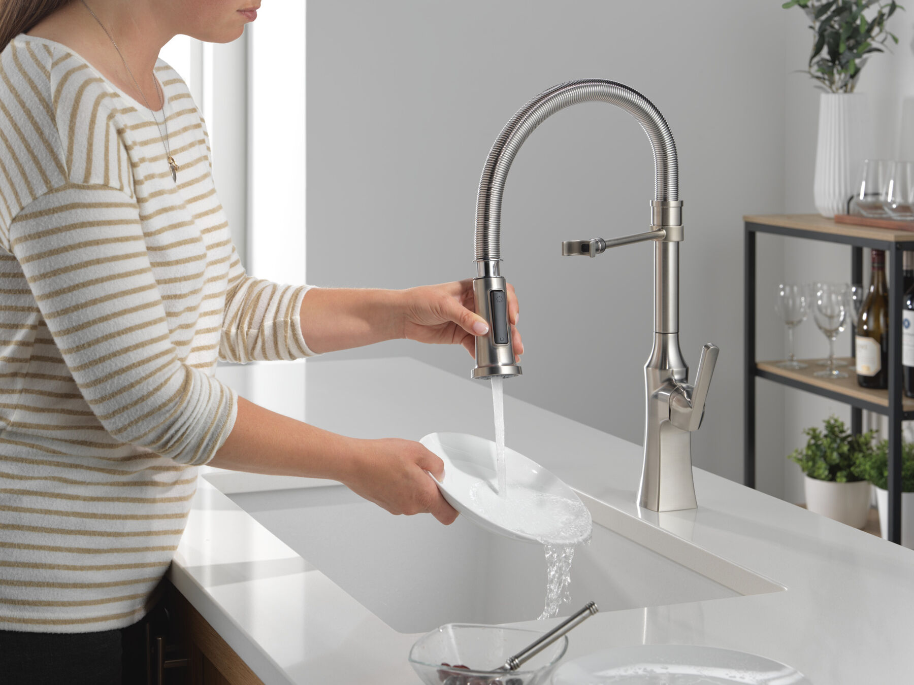 Spring Kitchen Faucet (Recertified) in Stainless 18887-SS-DST-R | Delta ...