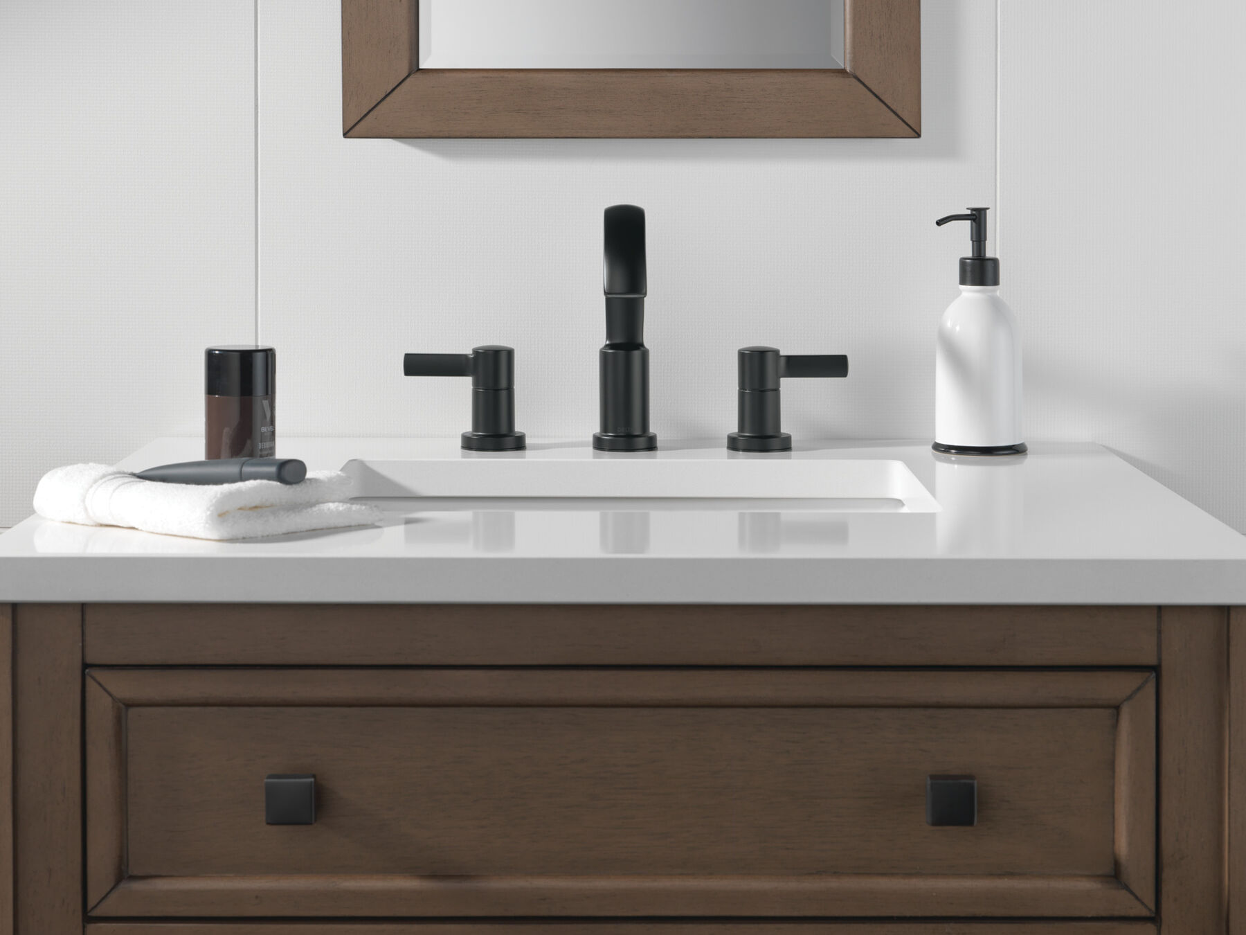 Two Handle Widespread Bathroom Faucet in Matte Black 35855LF-BL | Delta Faucet