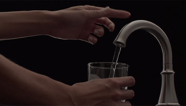 Touch-On Touch-Off Faucet with Touch₂O® Technology | Delta Faucet