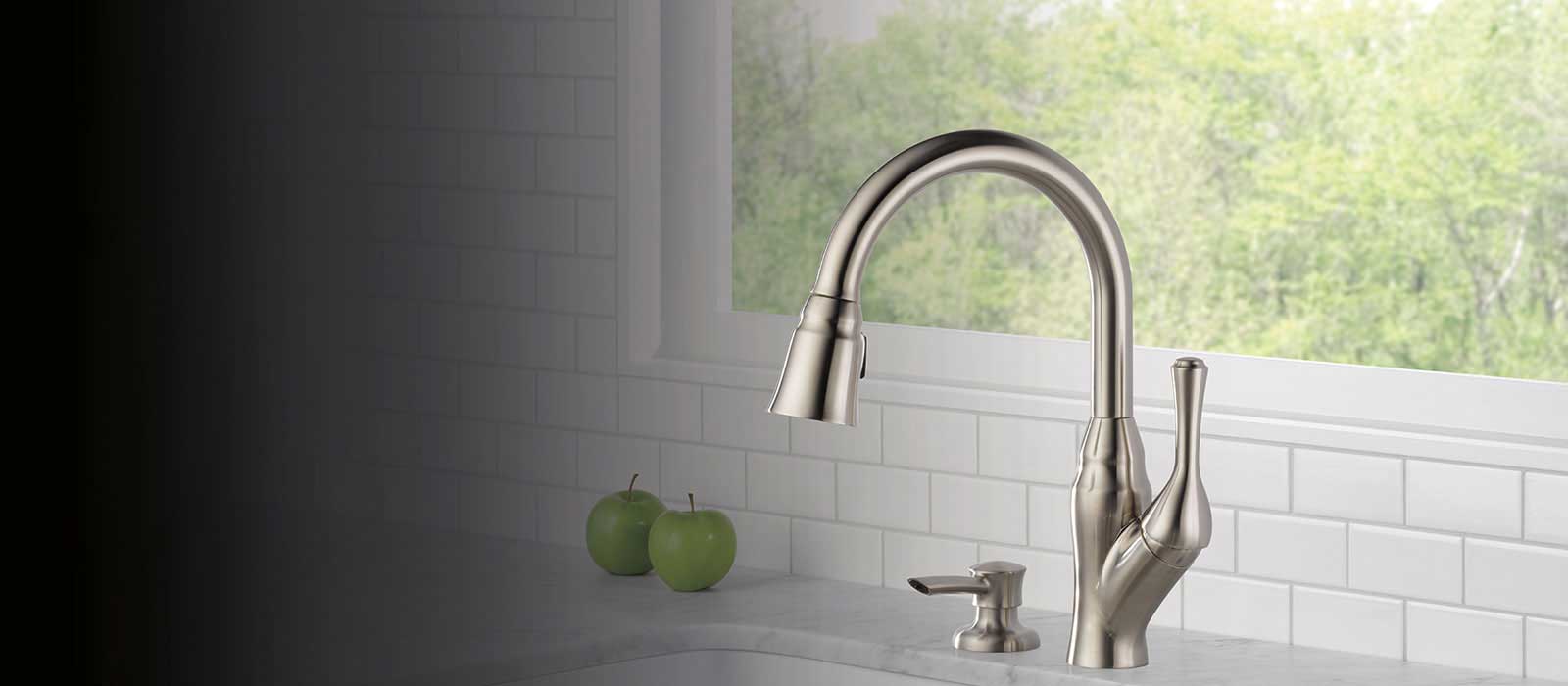 Velino® Kitchen Collection | Delta Faucet