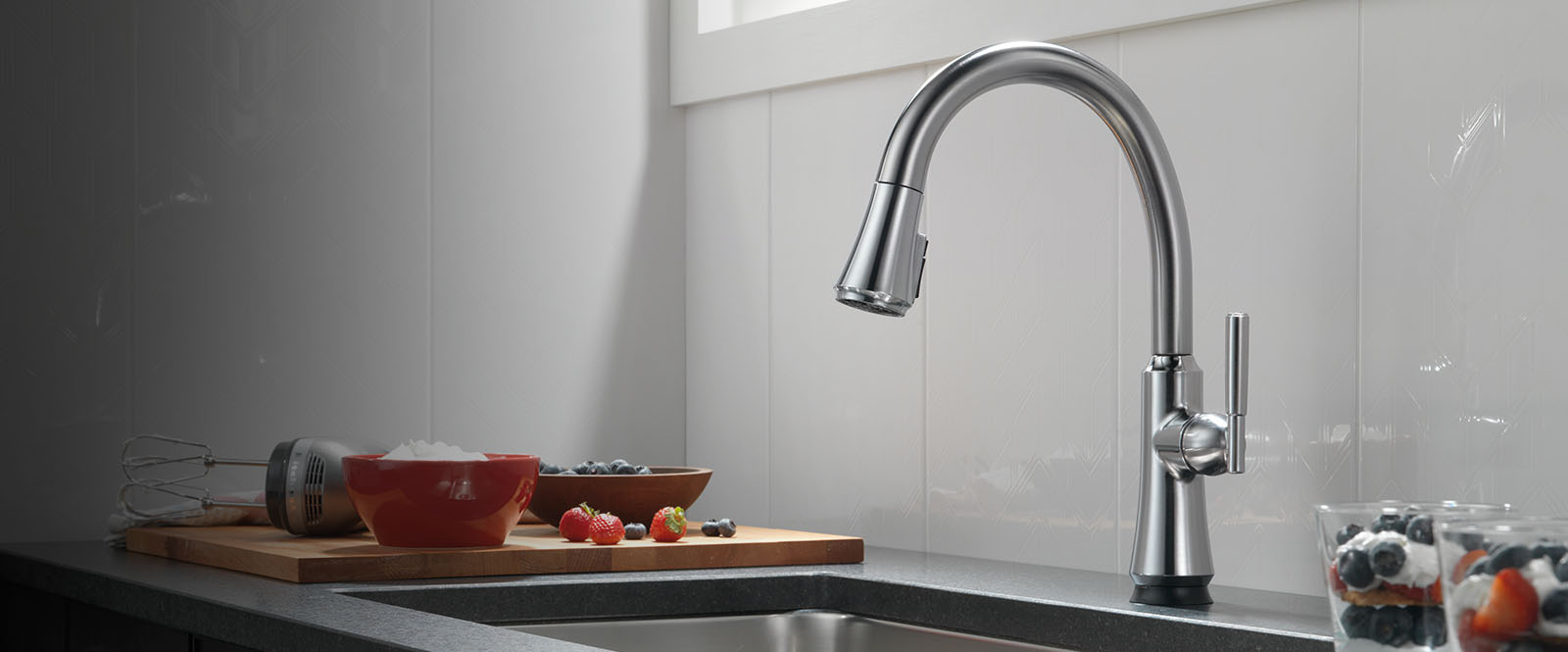 Coranto™ Kitchen Collection | Delta Faucet