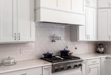 8 Reasons You'll Love a Touchless Kitchen Faucet | Delta Faucet Blog